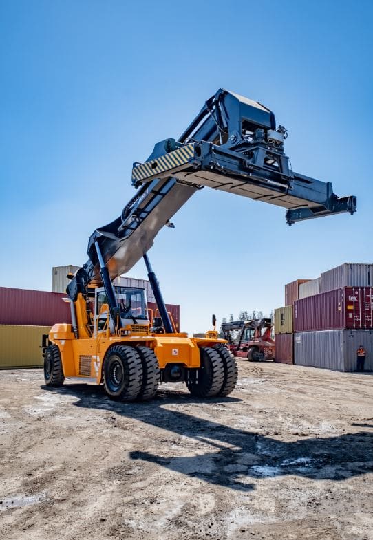 Reach Stackers 2 - Forklifts for Sale & Hire | Forklift Supplier ...