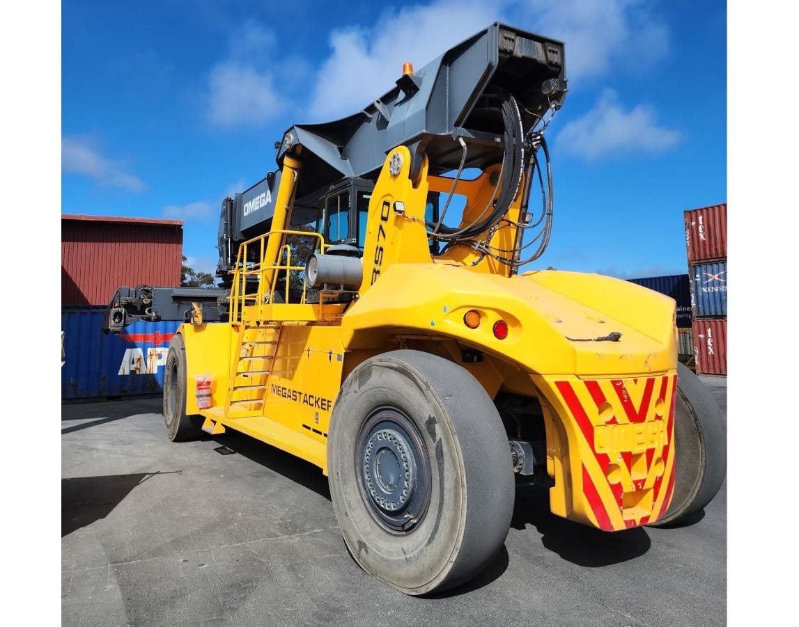 2020 Remanufactured Omega RS70 33R Reach Stacker - Forklifts for Sale ...